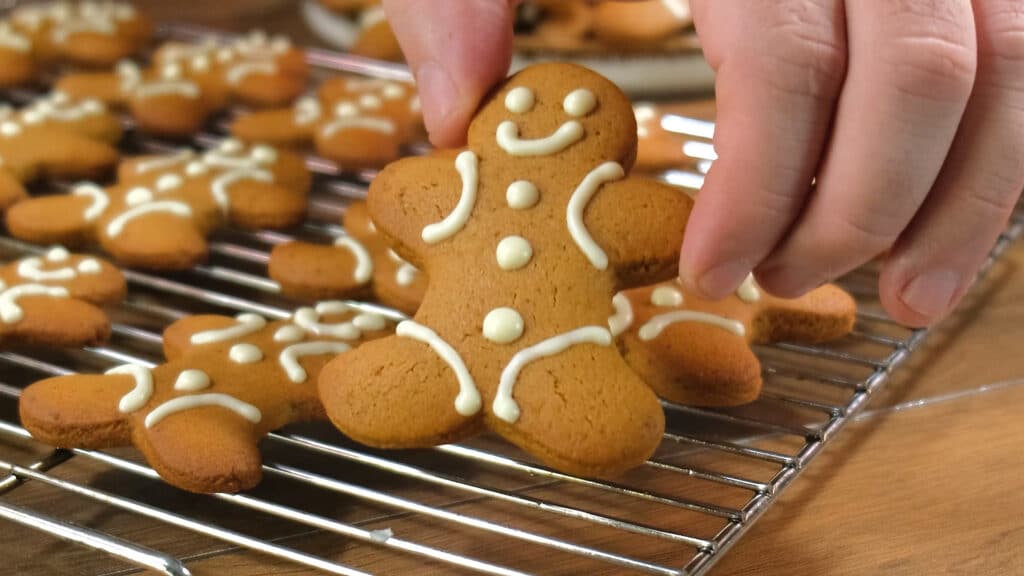 Υγιεινά Μπισκότα για τα Χριστούγεννα Gingerbread Cookies !! | Live ...
