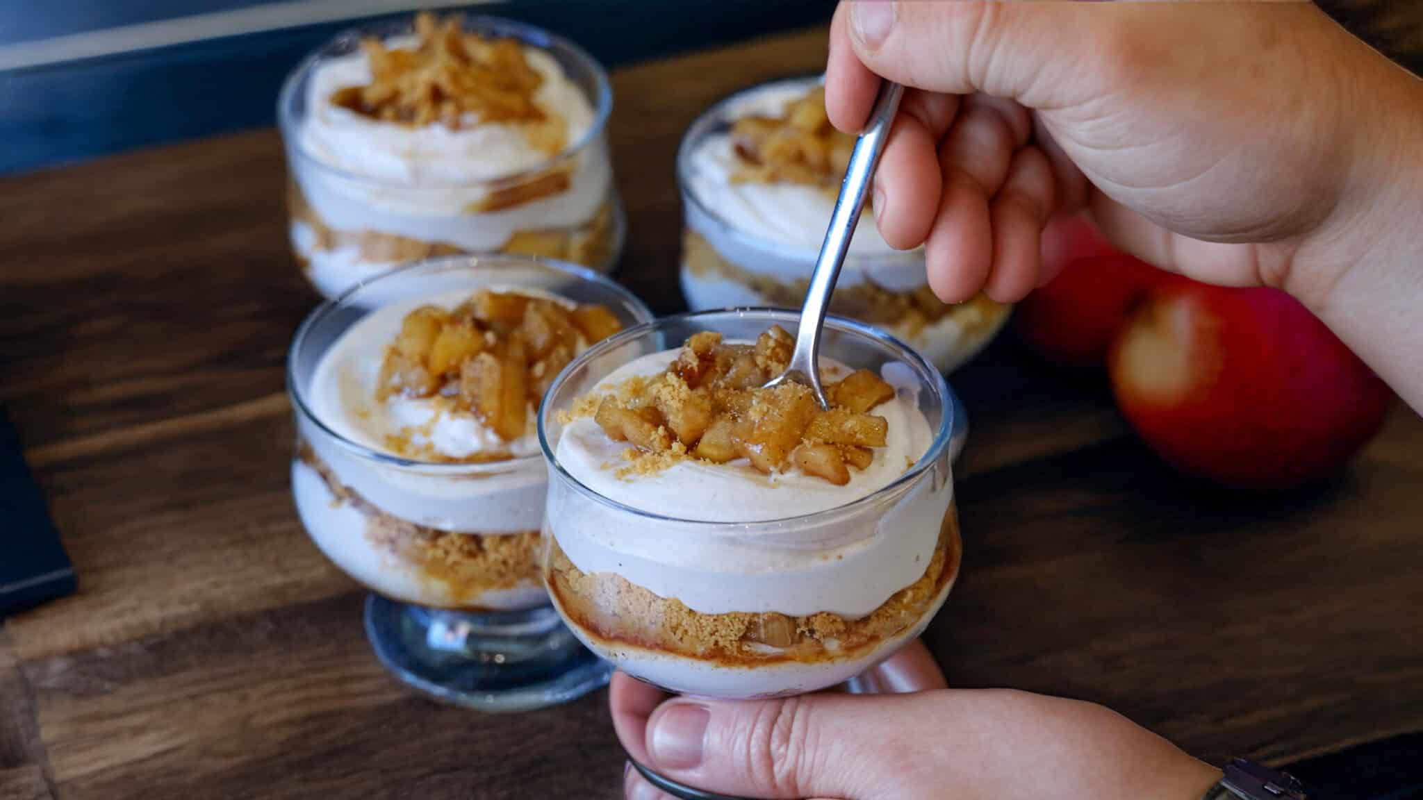 Trifle! To εύκολο Γλυκάκι στο Ποτήρι με Μήλο και Κανέλα!! | Live-kitchen.gr